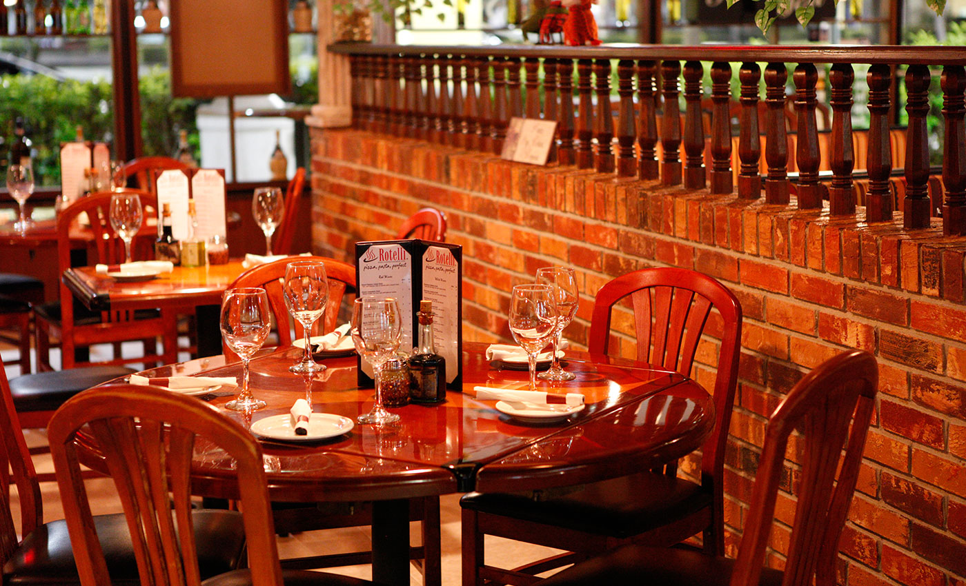 Book a Table - Rotelli's Palm Aire